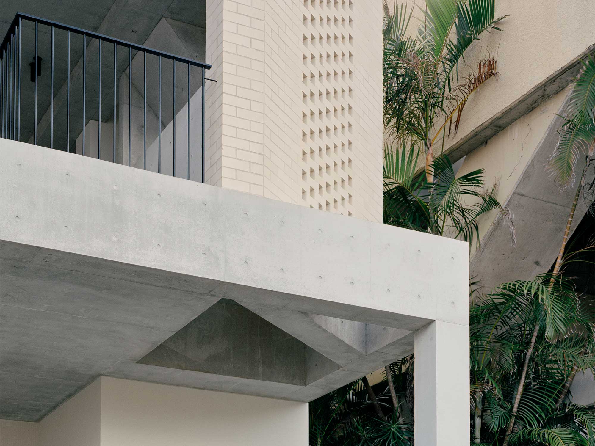 Bronte House – Robert Plumb Build