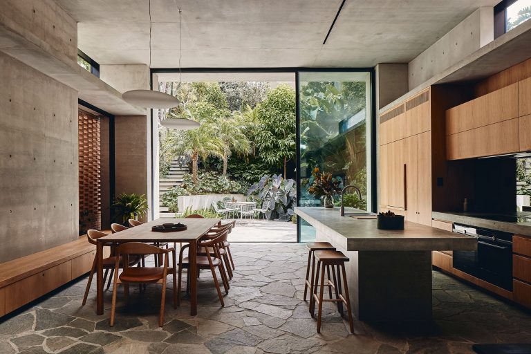 Gully House – Robert Plumb Build