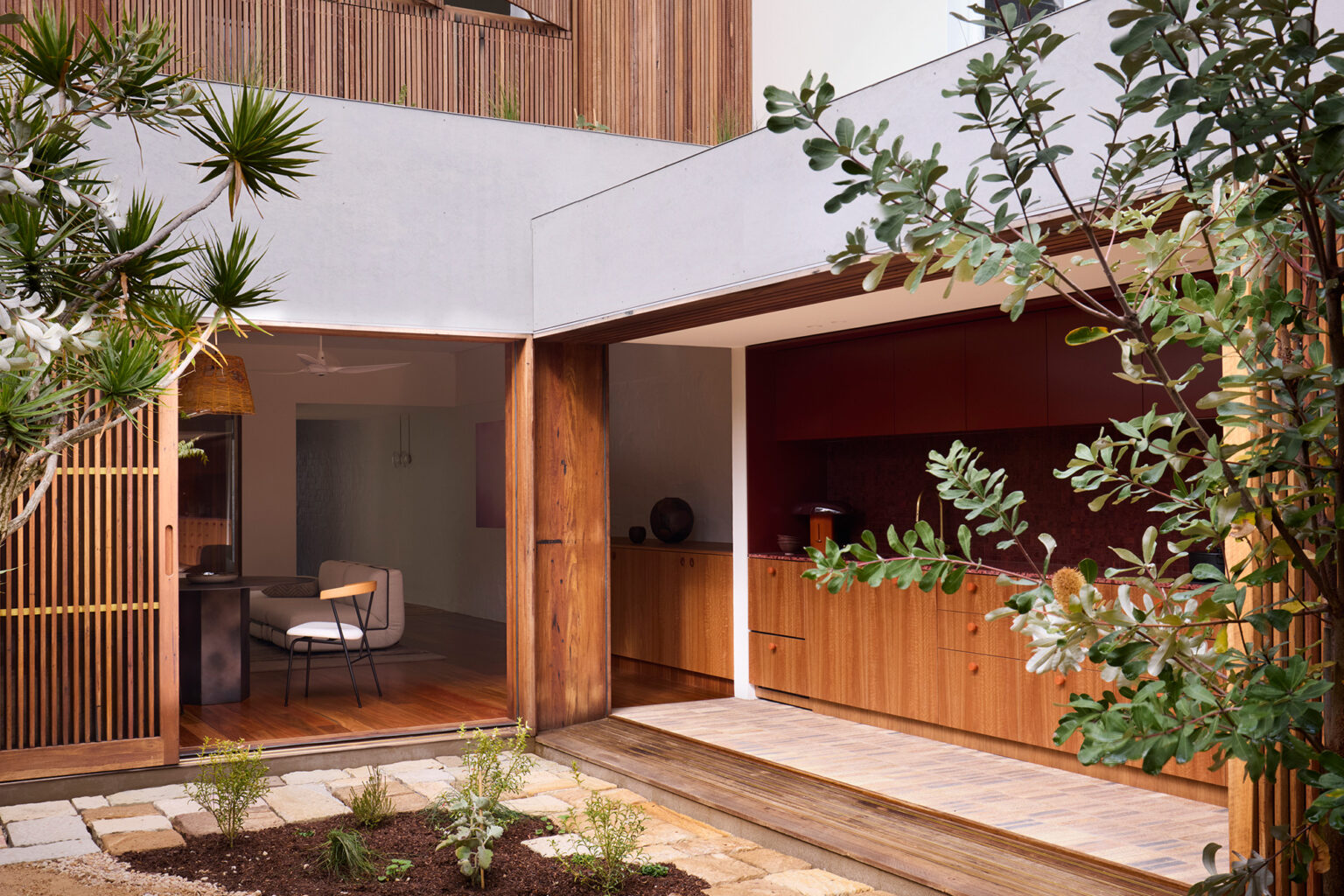 Screened House – Robert Plumb Build